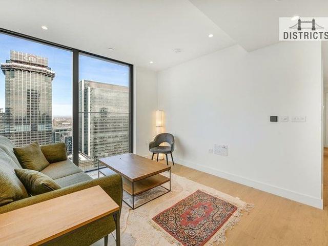 Apartment to rent in Hampton Tower, 75 Marsh Wall, E14