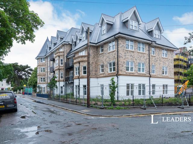 Apartment to rent in Hahnemann Road, Bournemouth, Dorset, BH2 | Leaders