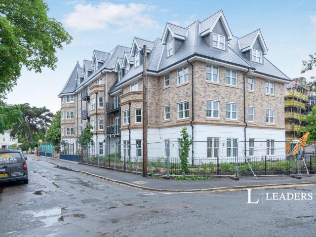 Apartment to rent in Hahnemann Road, Bournemouth, Dorset, BH2 | Leaders