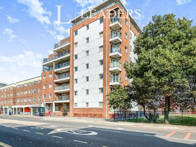 Apartment to rent in Harbour Ridge, 163 Queen Street, Portsmouth, PO1 | Leaders