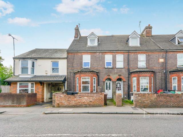 Apartment to rent in Hatfield Road, St. Albans, Hertfordshire, AL1 | Leaders