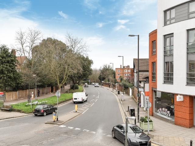 apartment to rent in High Street, Wimbledon Hill, London, SW19