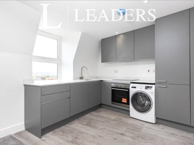 Apartment to rent in High Street, Sevenoaks, Kent, TN13 | Leaders