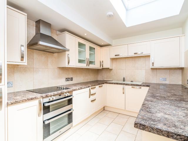 Apartment to rent in High Street, Southampton, SO14 | Leaders