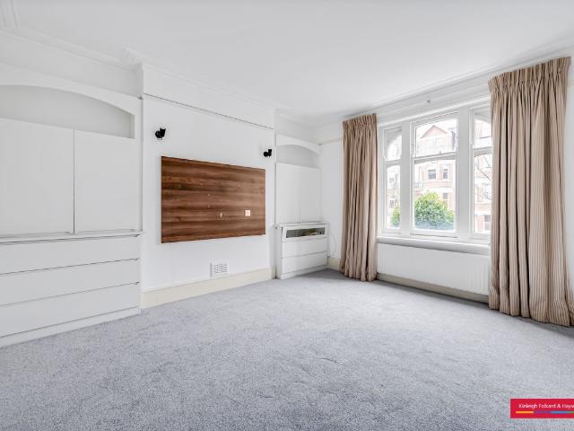 apartment to rent in Honeybourne Road, London, NW6