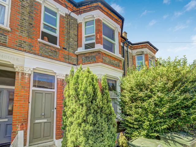 apartment to rent in Hubert Grove, Clapham North, London, SW9
