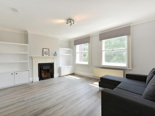 apartment to rent in Hurlingham Mansions, New Kings Road, Fulham, London, SW6