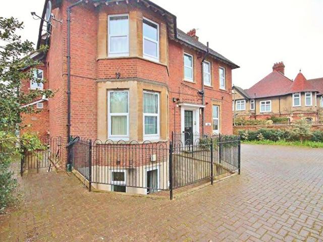 Apartment To Rent In Iffley Road, Cowley, Oxford, Oxfordshire, OX4
