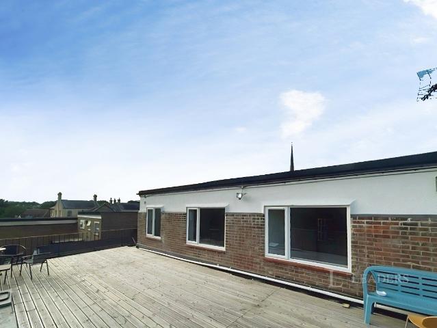 Apartment to rent in Ipswich Street, Stowmarket, Suffolk, IP14 | Leaders