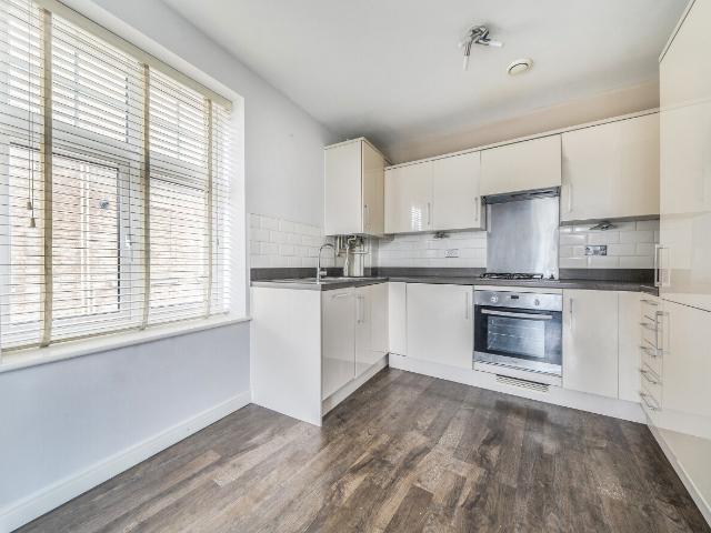 apartment to rent in Jefferson Place, Bromley, Kent, BR2