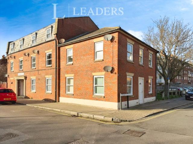 Apartment to rent in Kent Street, Portsmouth, Hampshire, PO1 | Leaders