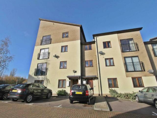 Apartment to rent in Kelling Way, Broughton, Milton Keynes, Buckinghamshire, MK10 | Leaders
