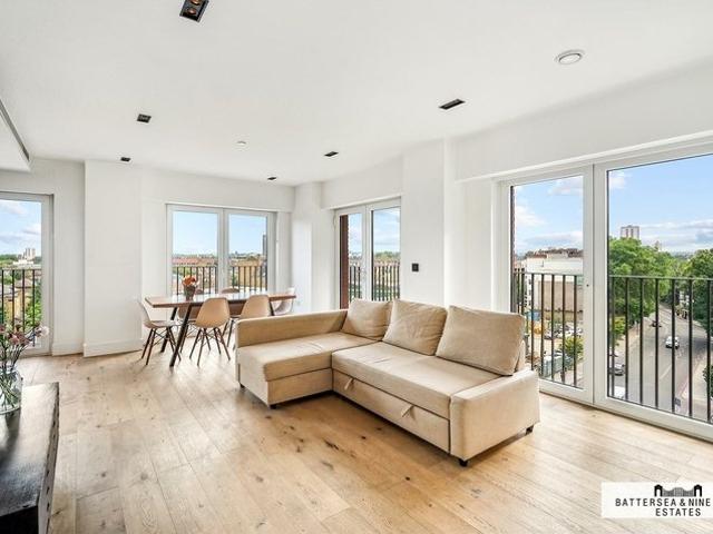 Apartment to rent in Keybridge House, Exchange Gardens, SW8