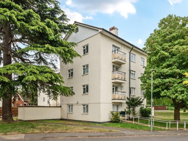 apartment to rent in Kingsnympton Park, Kingston upon Thames, KT2