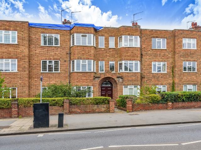 apartment to rent in Kingston Road, Wimbledon, London, SW19