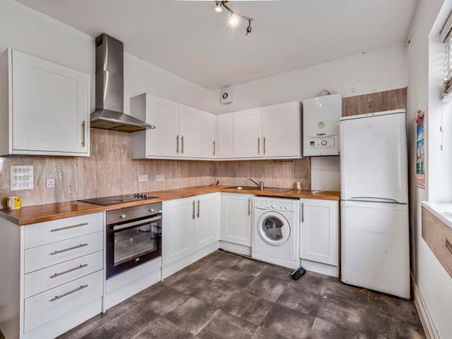 apartment to rent in Lady Margaret Road, Southall, Middlesex, UB1
