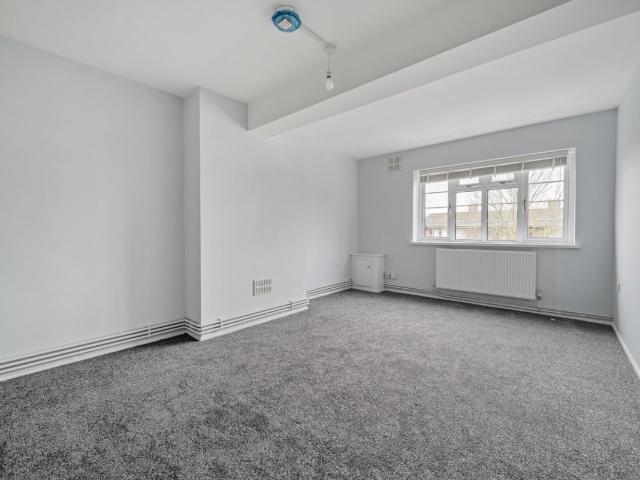 apartment to rent in Lady Margaret Road, Southall, Middlesex, UB1
