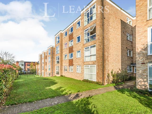 Apartment to rent in Lindsay Court, 15 Sherwood Park Road, Sutton, SM1 | Leaders