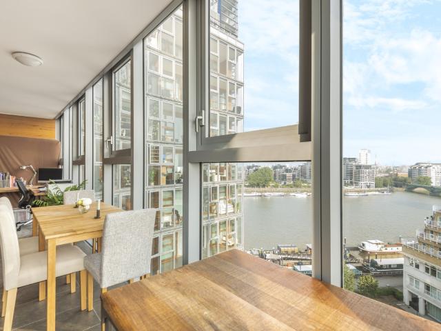 apartment to rent in Lombard Road, Battersea, London, SW11