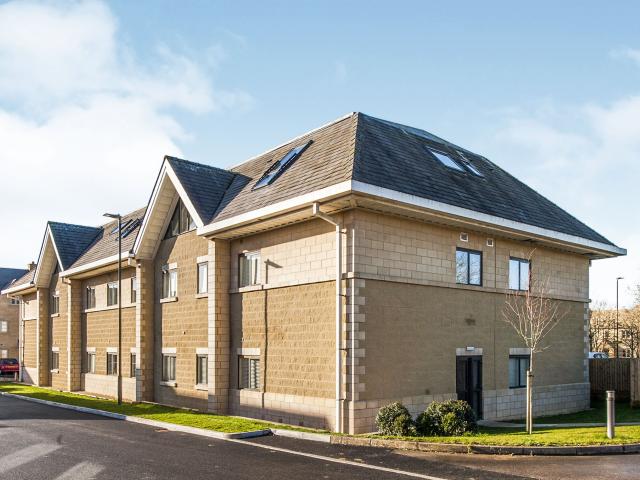 Apartment to rent in London Road, Tetbury, Gloucestershire, GL8 | Leaders