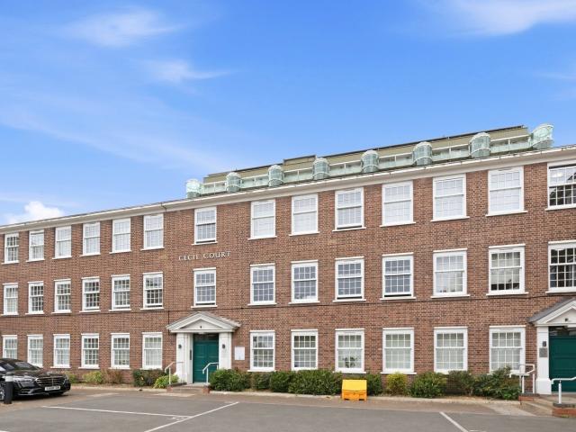 apartment to rent in London Road, Enfield, EN2