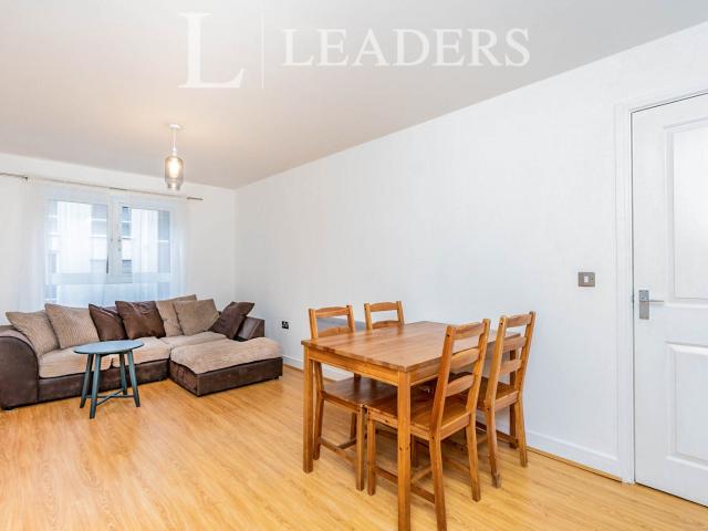 Apartment to rent in Lower Canal Walk, Southampton, SO14 | Leaders