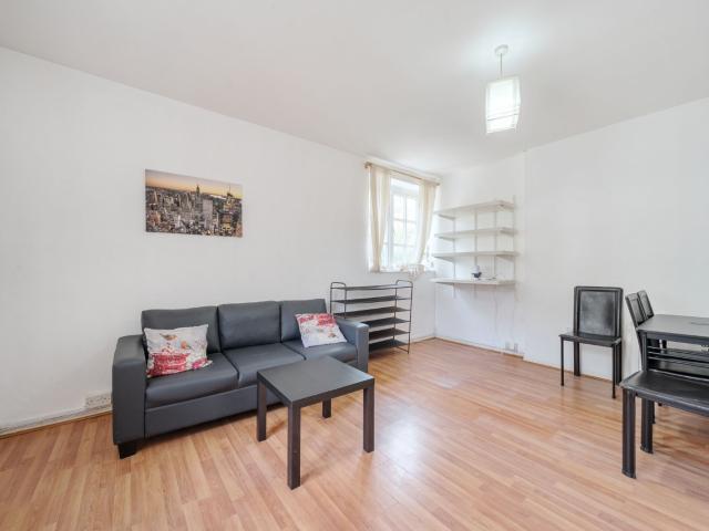 apartment to rent in Loxham Street, London, WC1H