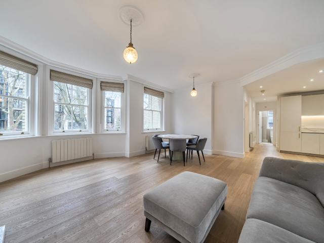 apartment to rent in Luxborough Street, Marylebone, London, W1U