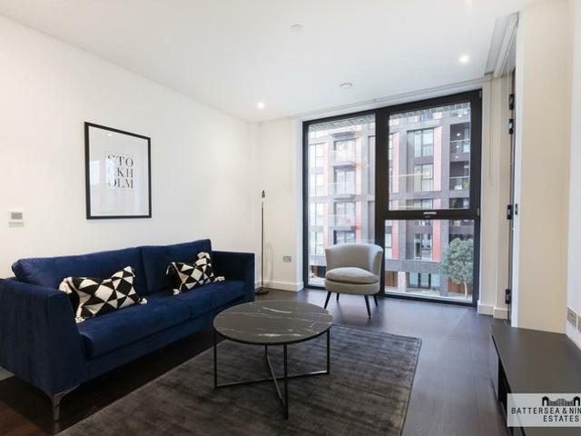 Apartment to rent in Madeira Tower, The Residence, SW11