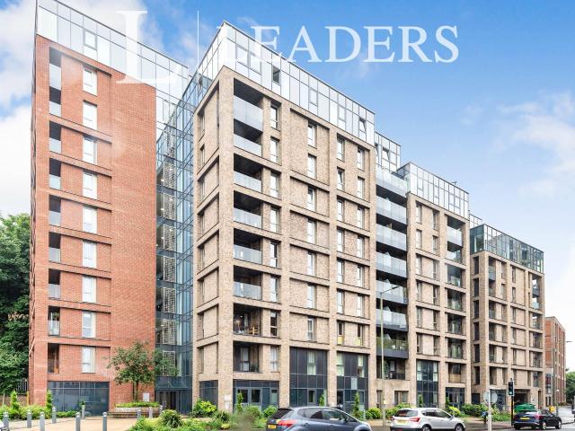 Apartment to rent in Marketfield Way, Redhill, RH1 | Leaders