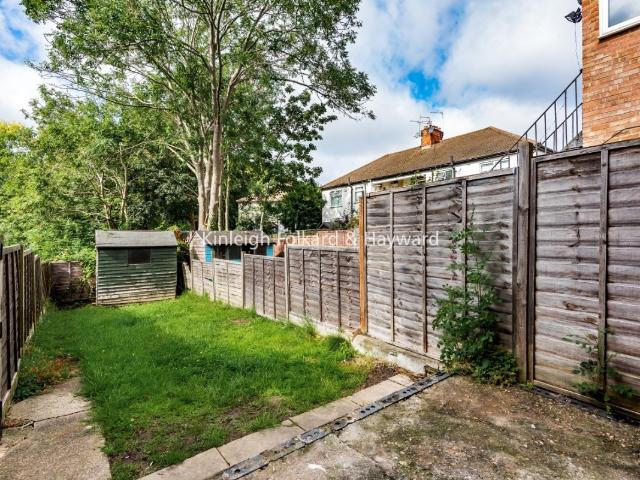 apartment to rent in Marlborough Gardens, London, N20