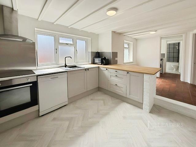 Apartment to rent in Marlborough Street, Faringdon, SN7 | Leaders