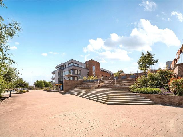 Apartment to rent in Merlin Drive, Fletton Quays, Peterborough, Cambridgeshire, PE2 | Leaders