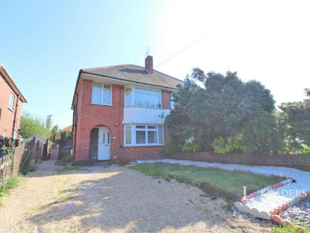 Apartment to rent in Millbrook Road West, Southampton, Hampshire, SO15 | Leaders