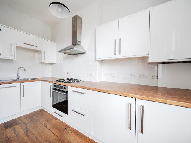 apartment to rent in Mitcham Road, Tooting, London, SW17