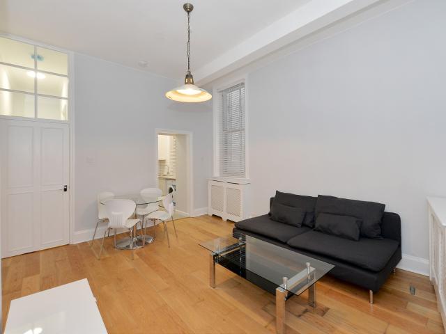 apartment to rent in New Kings Road, London, SW6