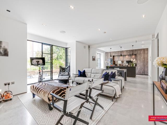 apartment to rent in North Grove, Highgate, London, N6