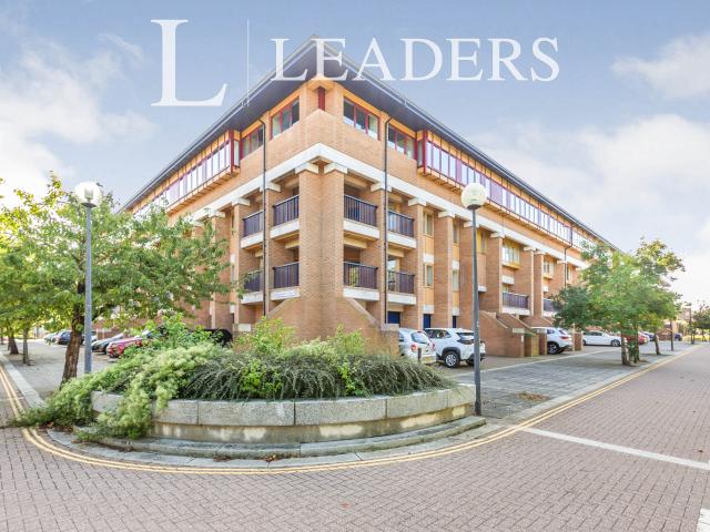 Apartment to rent in North Row, Milton Keynes, Buckinghamshire, MK9 | Leaders