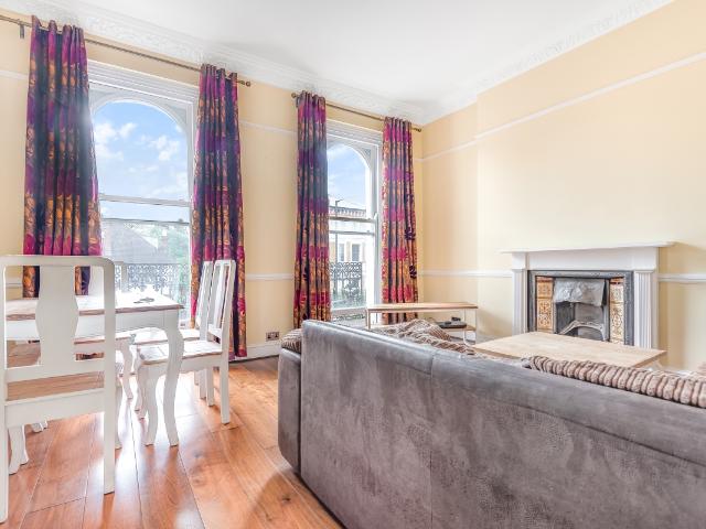 apartment to rent in North Side Wandsworth Common, London, SW18