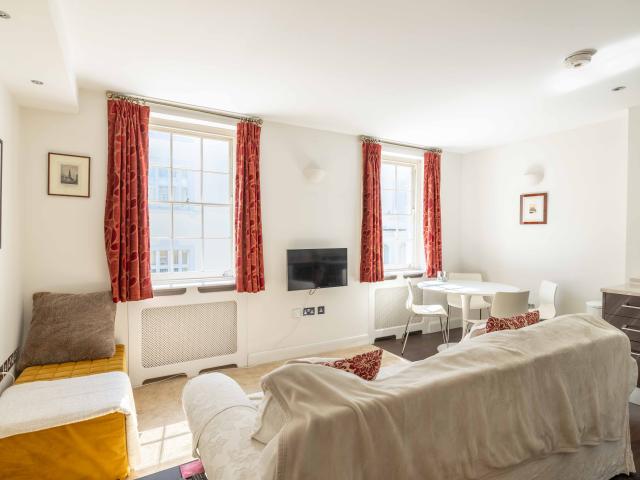 apartment to rent in Norfolk Place, Paddington, London, W2