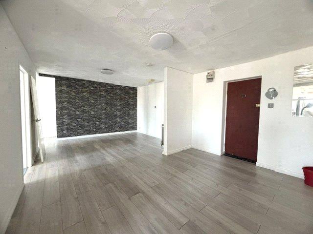 Apartment to rent in Oaktree Road, Southampton, Hampshire, SO18 | Leaders