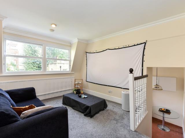 apartment to rent in Oakley Street, Chelsea, London, SW3