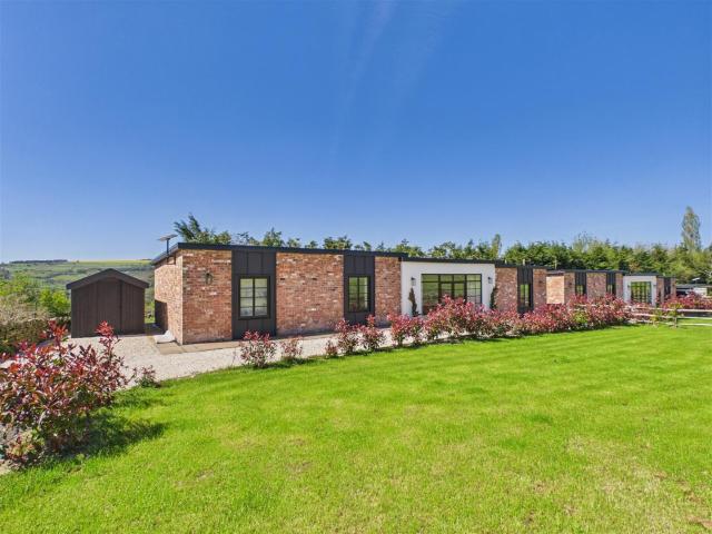 apartment to rent in Oughtibridge Lane, Oughtibridge, Sheffield