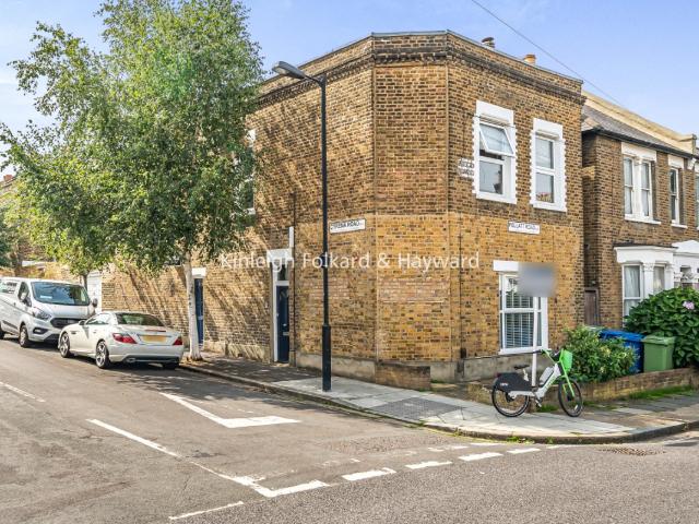 apartment to rent in Pellatt Road, London, SE22