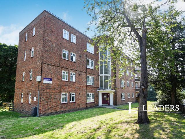 Apartment to rent in Perry Vale, London, SE23 | Leaders