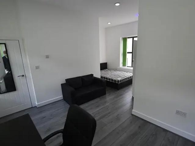 Apartment To Rent In Phoenix Yard, Upper Brown Street, Leicester, LE1