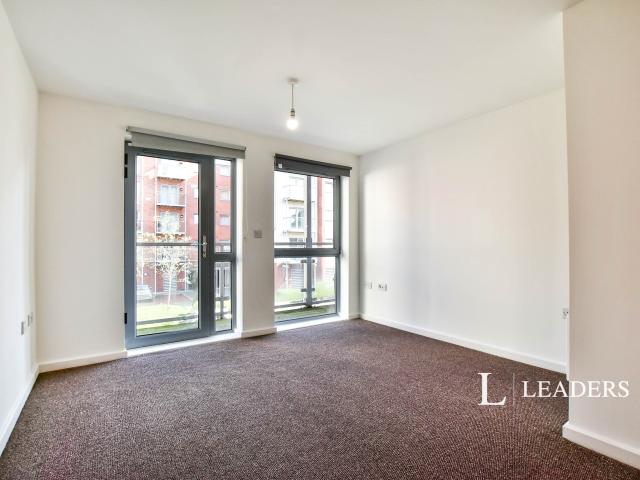 Apartment to rent in Pioneer House, 1C Elmira Way, Salford, M5 | Leaders