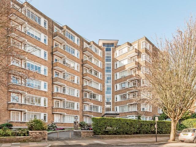 apartment to rent in Prince Albert Road, London, NW8
