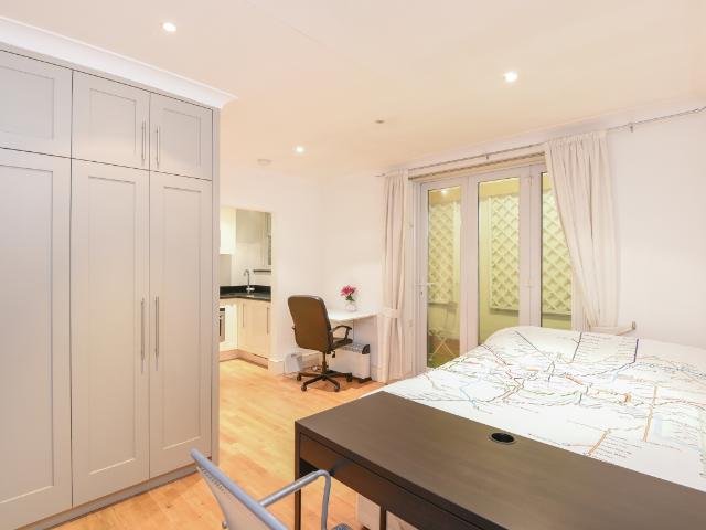 apartment to rent in Princes Gate, South Kensington, London, SW7