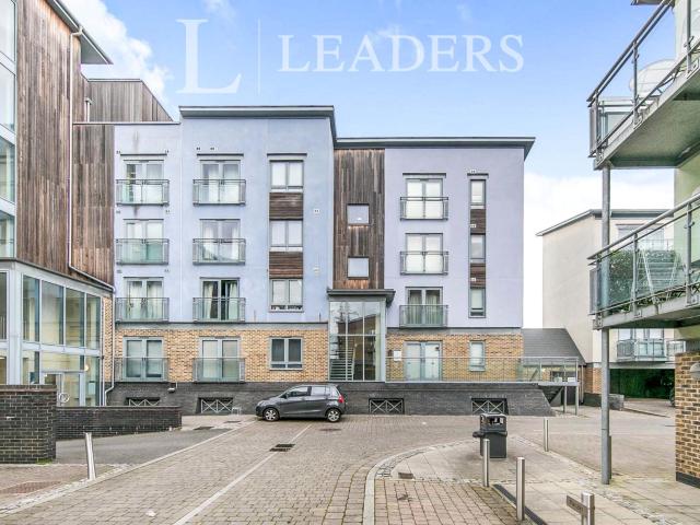 Apartment to rent in Quayside Drive, Colchester, CO2 | Leaders